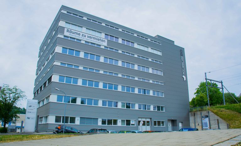 Gebäude mit Logo - eversmart Products